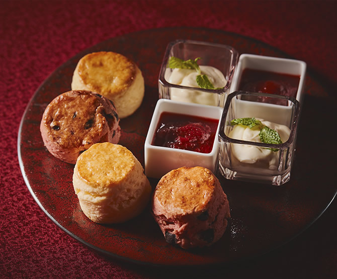 Strawberry Afternoon Tea ～Red Masquerade～｜THE THOUSAND KYOTO（ザ・サウザンド京都 ...