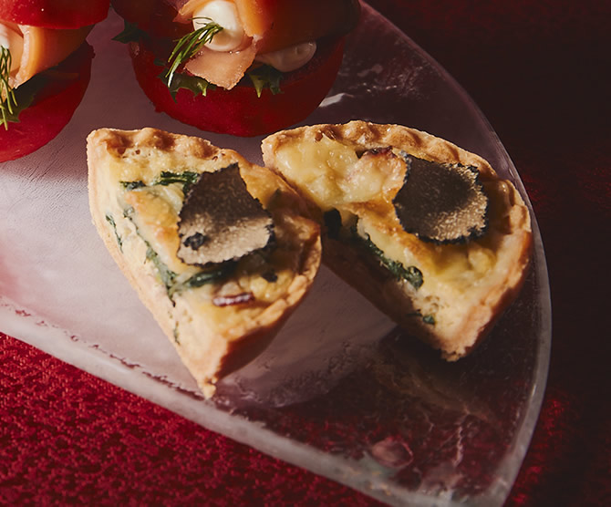 Strawberry Afternoon Tea ～Red Masquerade～｜THE THOUSAND KYOTO（ザ・サウザンド京都 ...